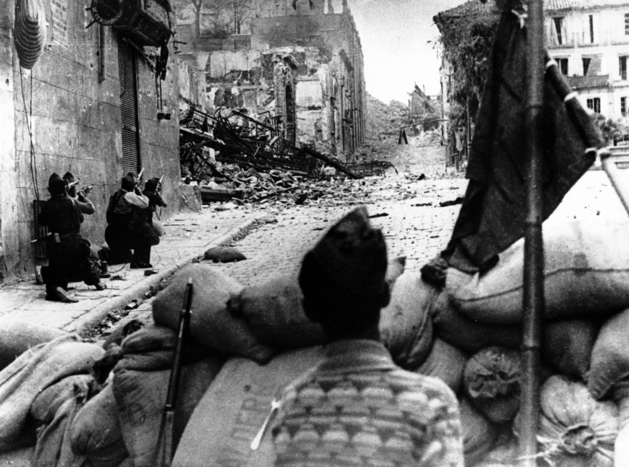 Spain at war: a country divided | Military History Matters